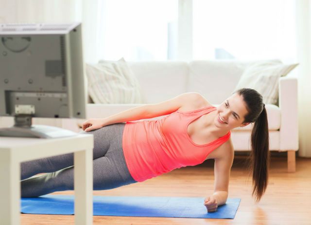 How to Exercise While Watching Television