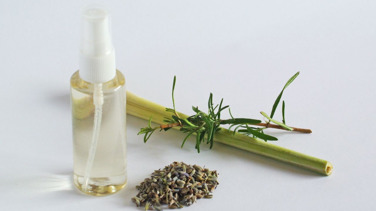 Lemongrass: The All-Natural Bug Repellent