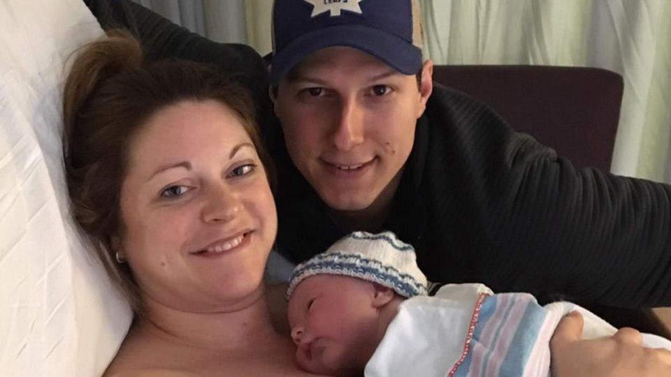 New Mom Loses Both Hands And Feet To Flesh-Eating Bacteria After Giving ...