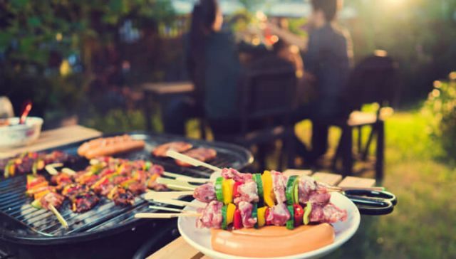 4 Summer Foods Most Likely To Poison Your Gut (And How To Avoid It)