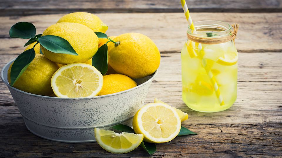 3 Research-Backed Rockstar Lemon Remedies That Really Work