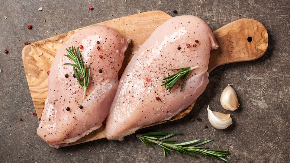 This Kind of Chicken Contains 80% Less Bacteria Than Water-Chilled Chicken